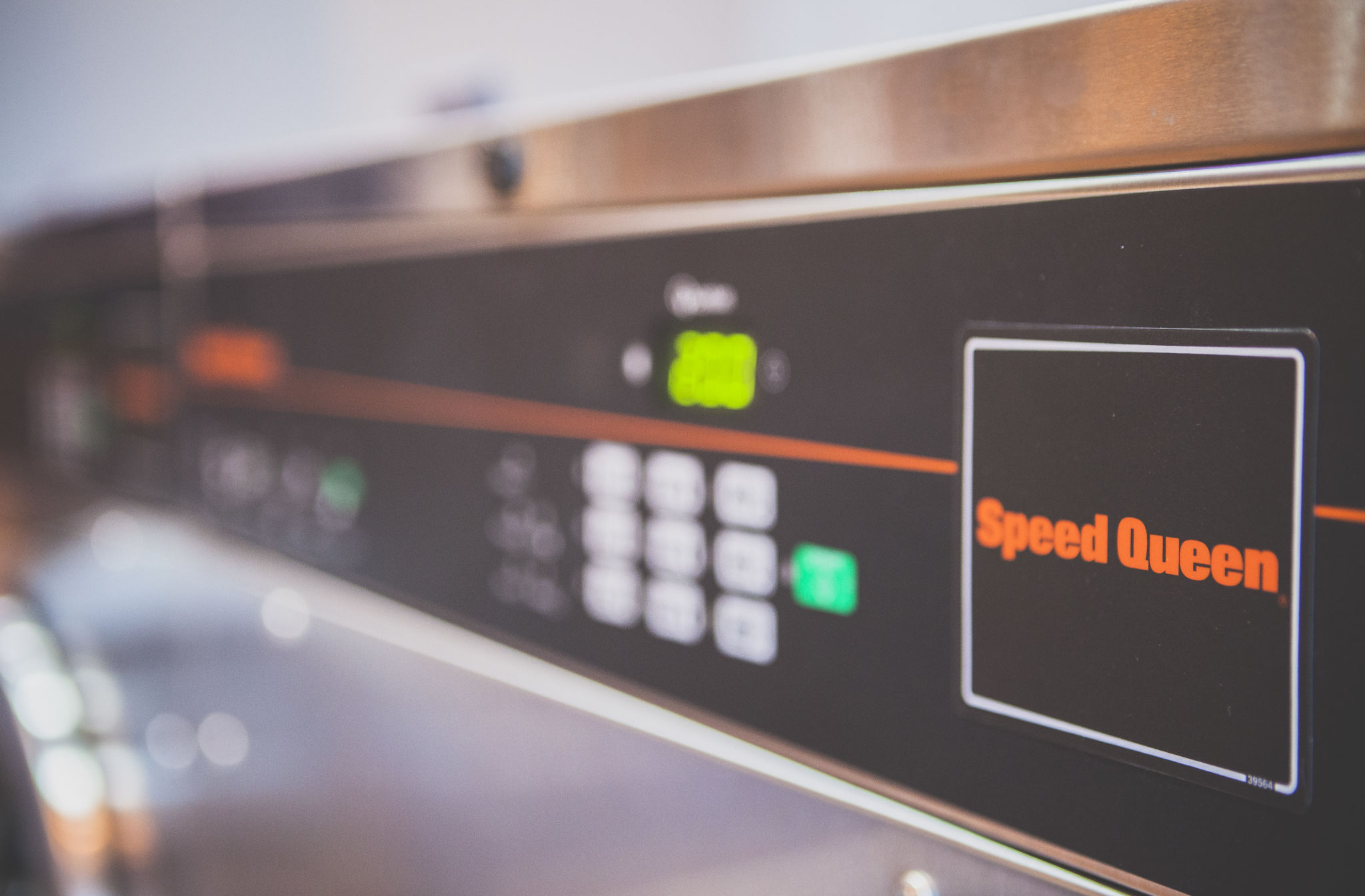 Invest in Laundromat - Speed Queen Investor